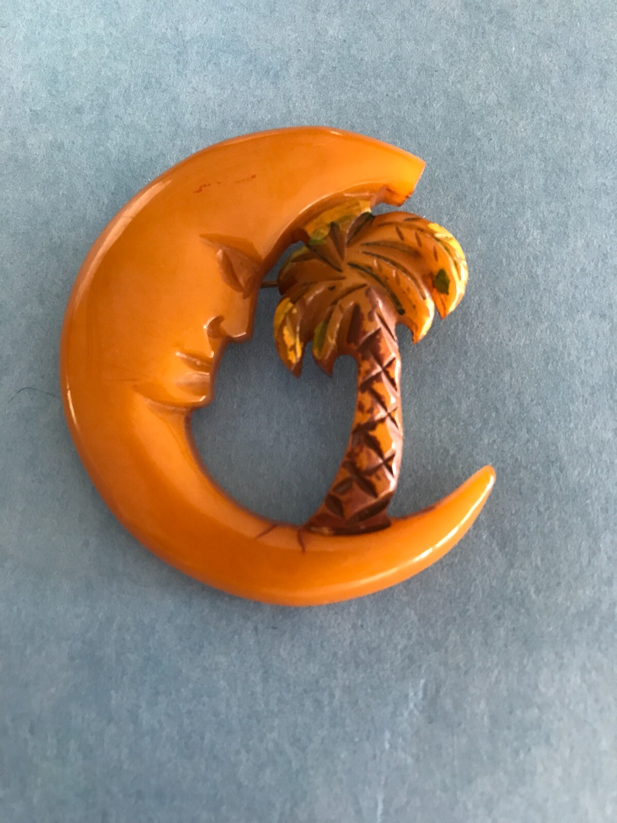 vintage bakelite pin MOON OVER MIAMI - Gem