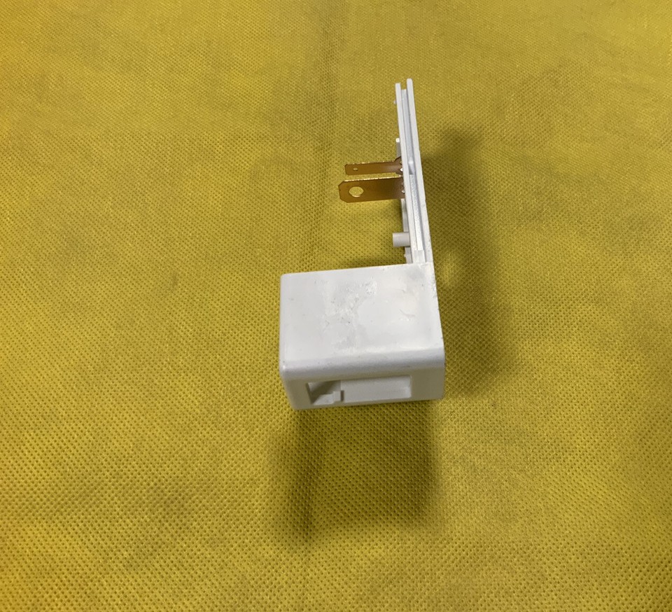 Dometic RV Refrigerator lamp base fits RM2652 RM2852 RM2862 RM2662 ...