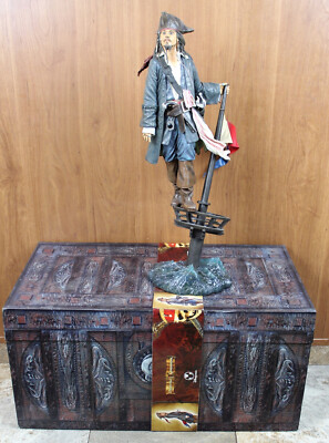 DISNEY STORE PIRATES OF THE CARIBBEAN CAPTAIN JACK SPARROW 22" RESIN ...