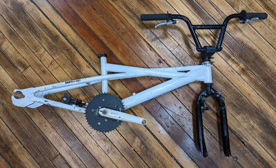 Bicycle Frames - Frame Crank - Nelo's Cycles