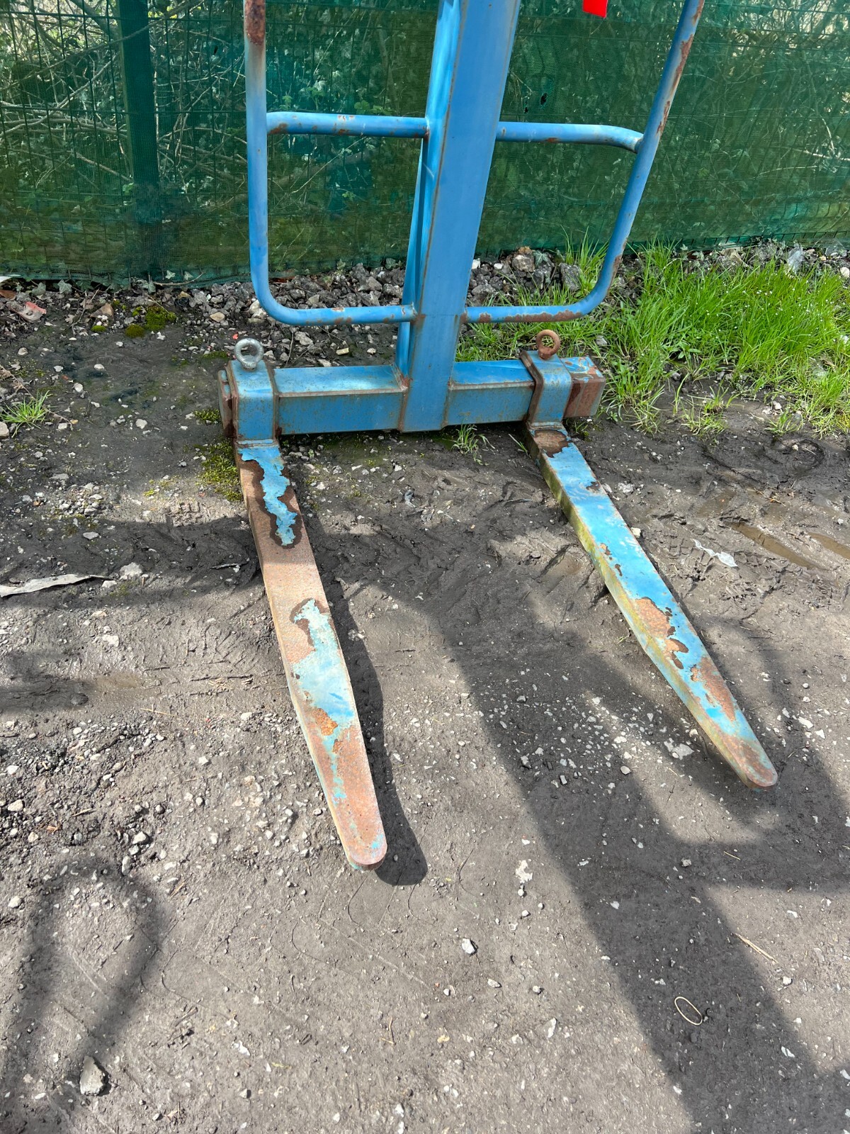 Conquip Pallet Fork Grabs 2000kg Lifting Attachment Digger Crane ...