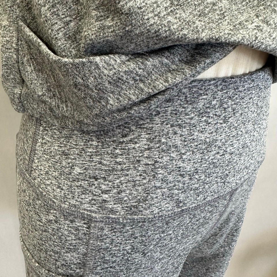 Zobha gray space dye twist crop top and biker short set Size Medium ...