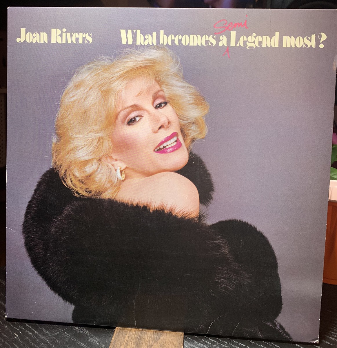 Joan Rivers Smoking 367 Joan Rivers Memorial Service Stock Photos,