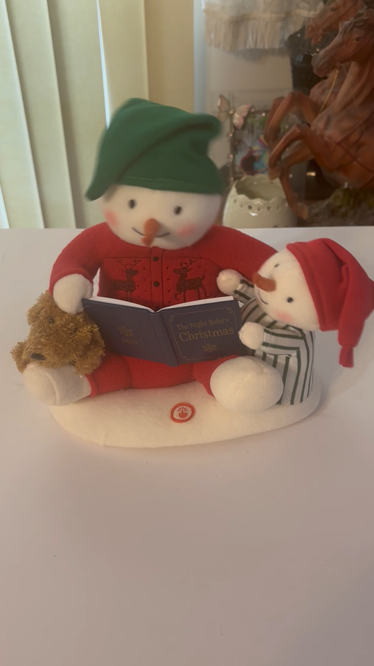 HALLMARK STORYTIME DANCING SNOWMAN SINGING ANIMATED PLUSH CHRISTMAS ...