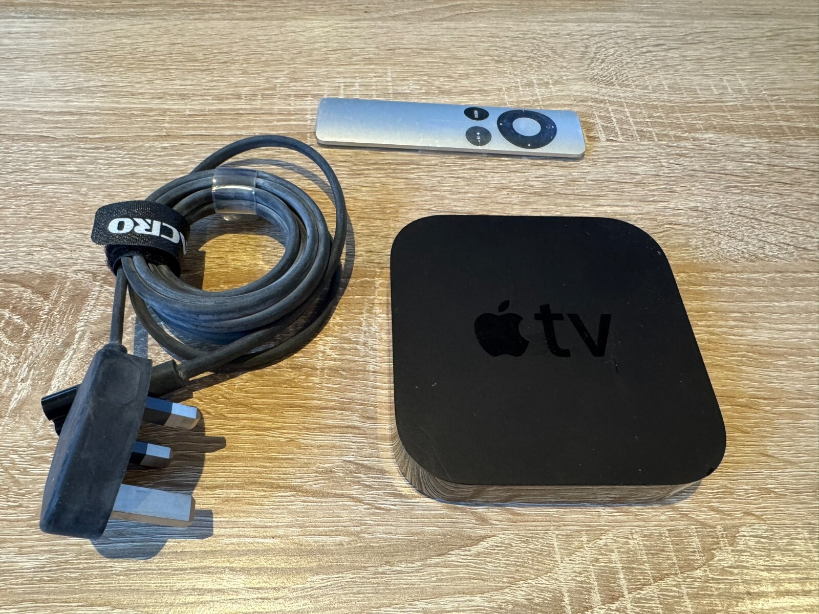 APPLE TV FIRST GENERATION with remote control and lead (model A1427) | eBay