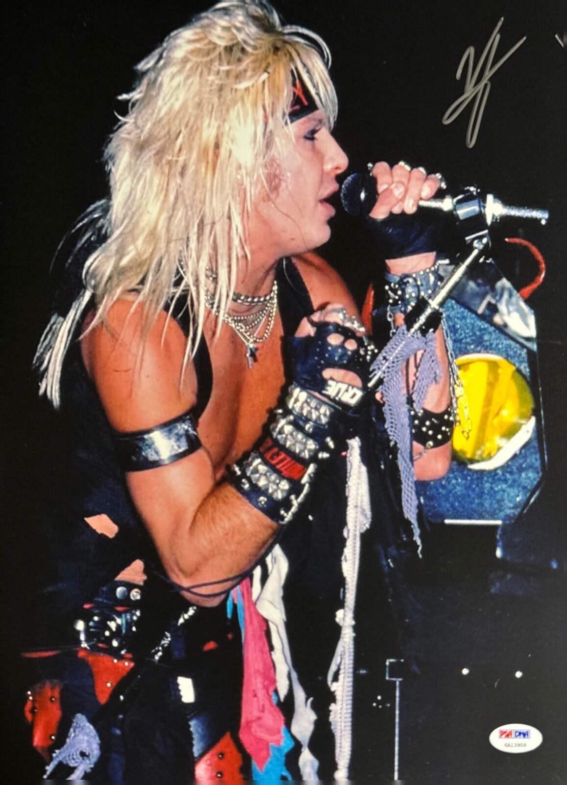 Vince Neil Autographed Memorabilia | Signed Photo, Jersey, Collectibles ...
