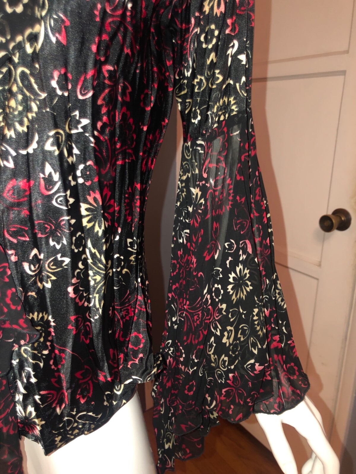 PEARL Y2K 90s Crinkle ART FLORAL Print BELL SLEEVE Bo… - Gem