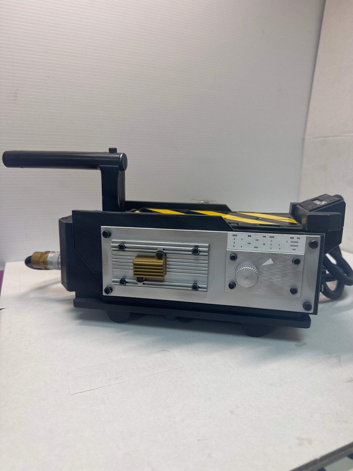 GHOSTBUSTERS Ghost Trap Replica by Mattel, Matty Collector, 2011 | eBay