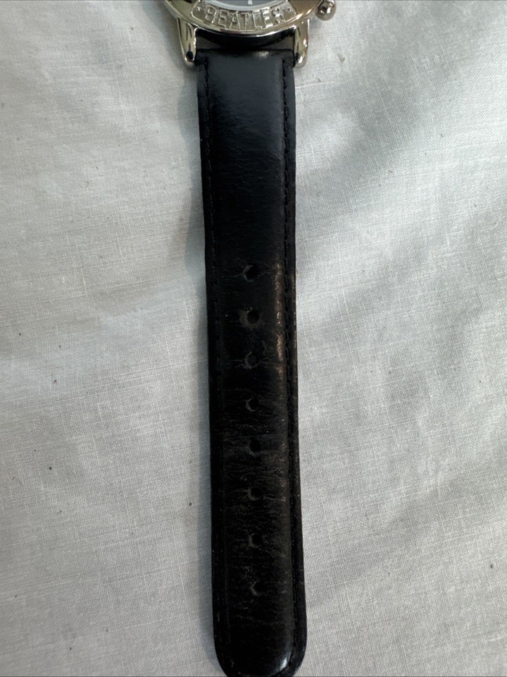BEATLES 1995 APPLE CORP. WATCH IN WOODEN GUITAR CASE AND ORIGINAL BOX ...