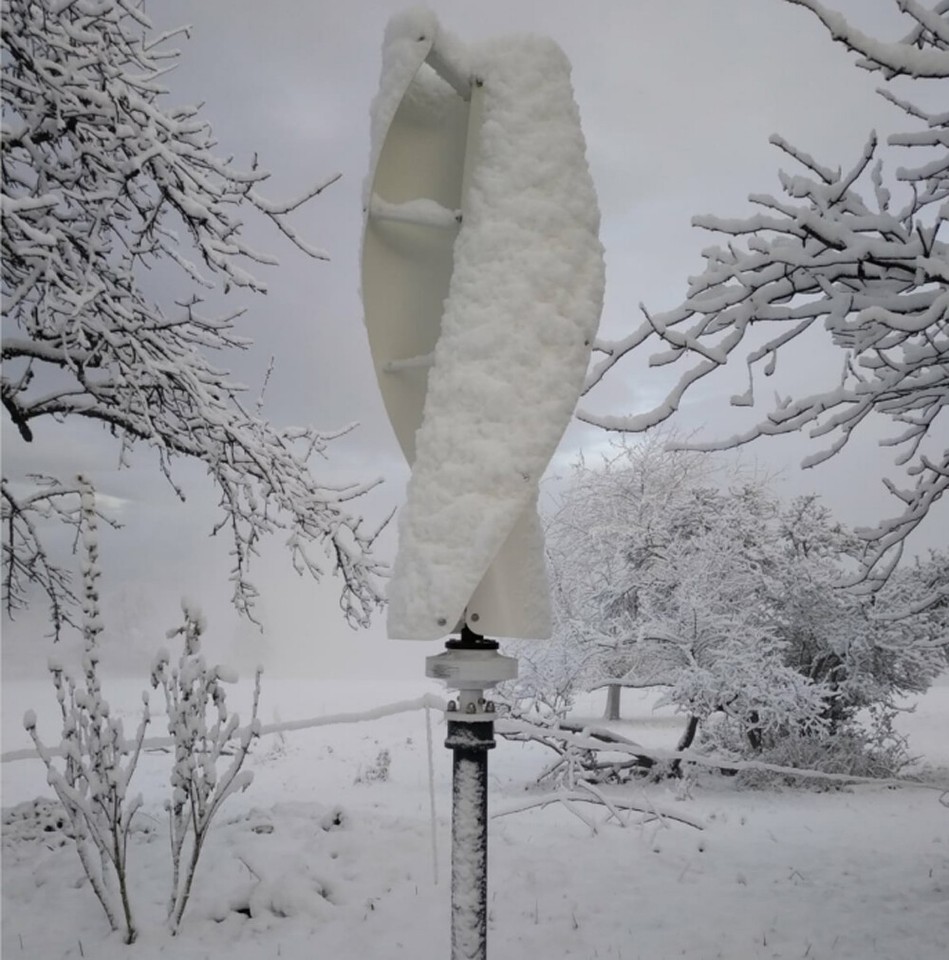 800W Vertical Wind Turbine 12V 24V 48V Maglev Wind Power Generator w ...