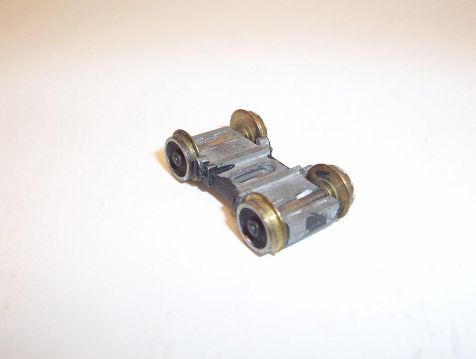 HO Scale: Penn Line / Bowser 4 wheel steam locomotive pilot truck (used ...