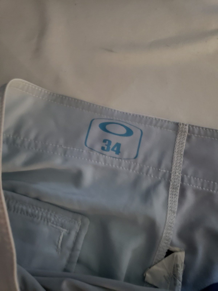 Mens Oakley Board Shorts Swimming Size 34 BLUE WHITE POLYESTER SPANDEX ...