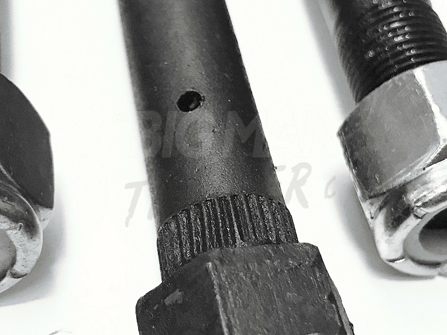 4x ARK Trailer Greasable Spring Shackle Bolts 5/8" Bolt Shackle Pins ...