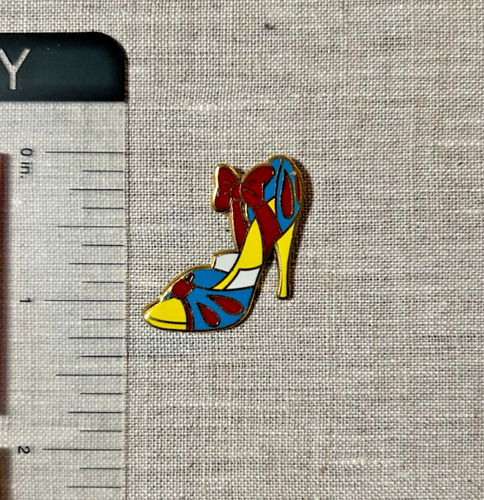 Disney Trading Pin Snow White Princess Designer Shoe Heel Seven Dwarfs ...