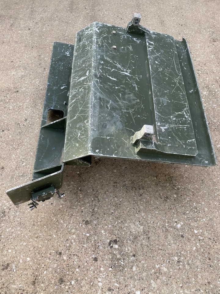 AM General HMMWV Humvee Hummer H1 Non-Turbo Radio Tray-Used | eBay