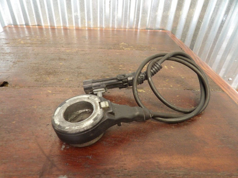 13 Harley Touring Road Glide FLTRX REAR AXLE WHEEL SPEED SENSOR 40615 ...