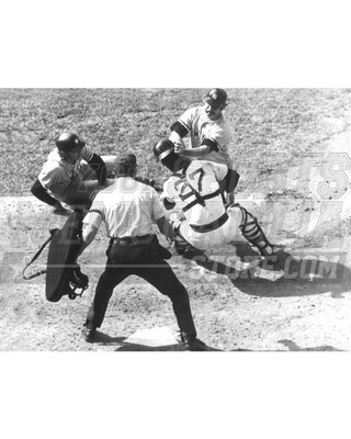 Carlton Fisk Thurman Munson Red Sox Yankees fight 8x10 11x14 16x20 ...
