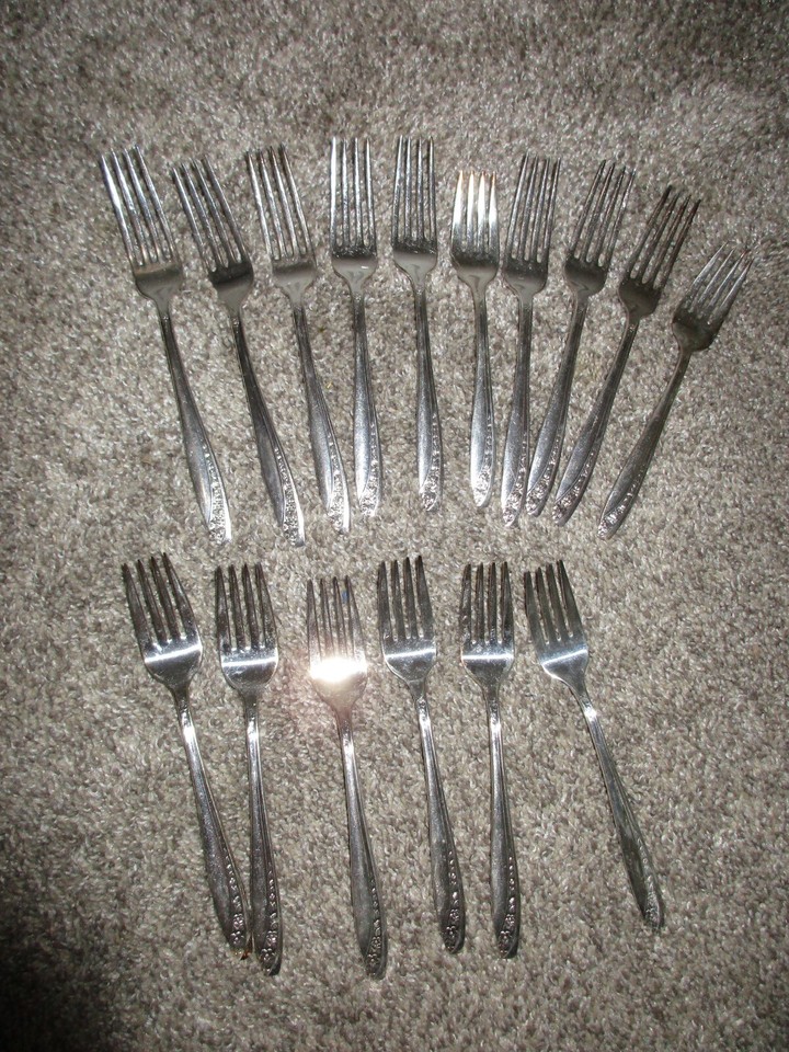 1950s Silverplate WM Rogers Starlight IS 46 Piece Flatware Set -8 Place ...