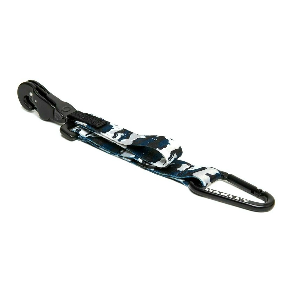 OAKLEY LARGE KEY CHAIN RING Strong CARABINER Military LANYARD Genuine ...