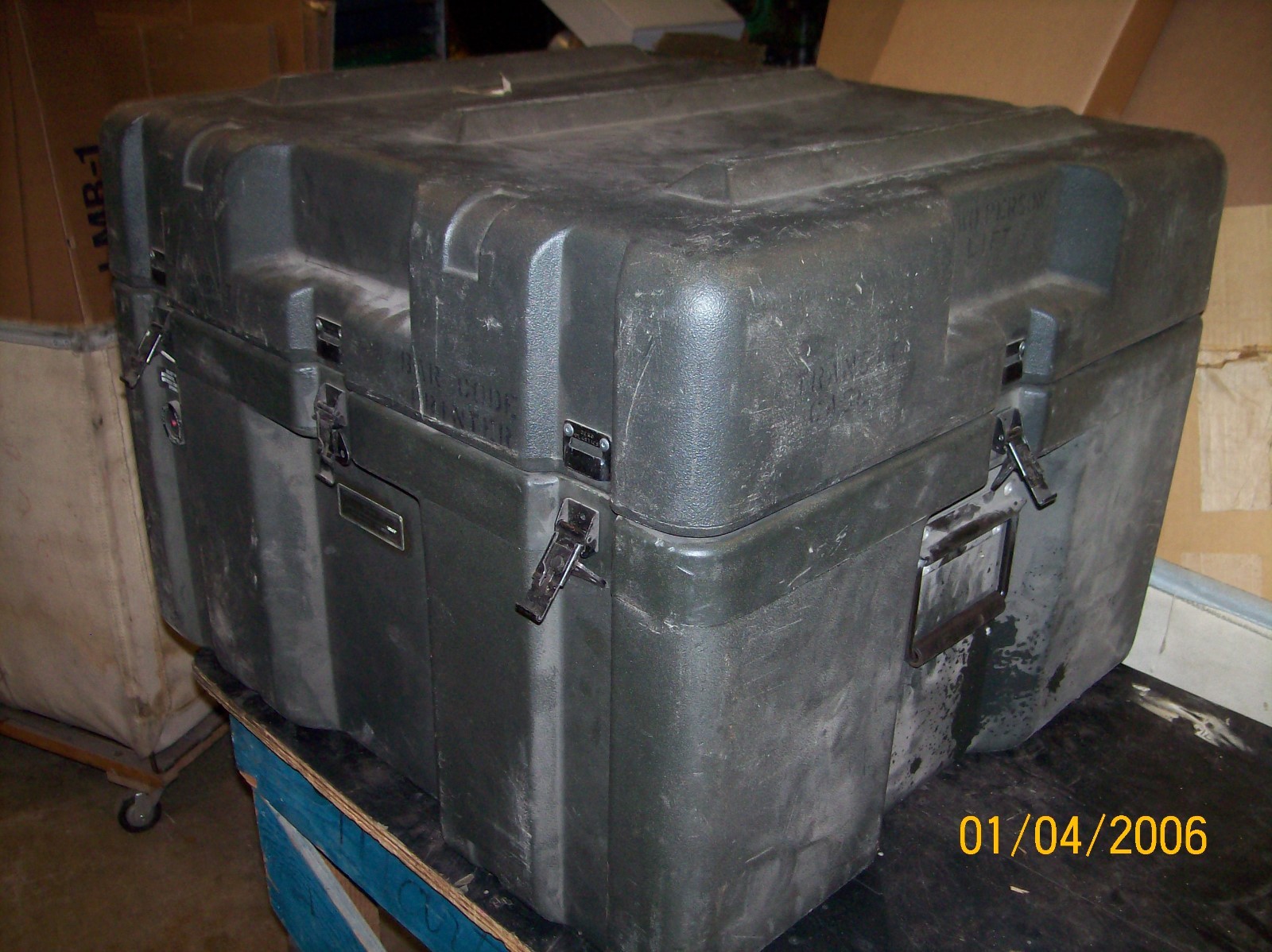 GREEN TRANSIT CASE EQUIPMENT Shipping and storage CONTAINER 25X23X18 | eBay