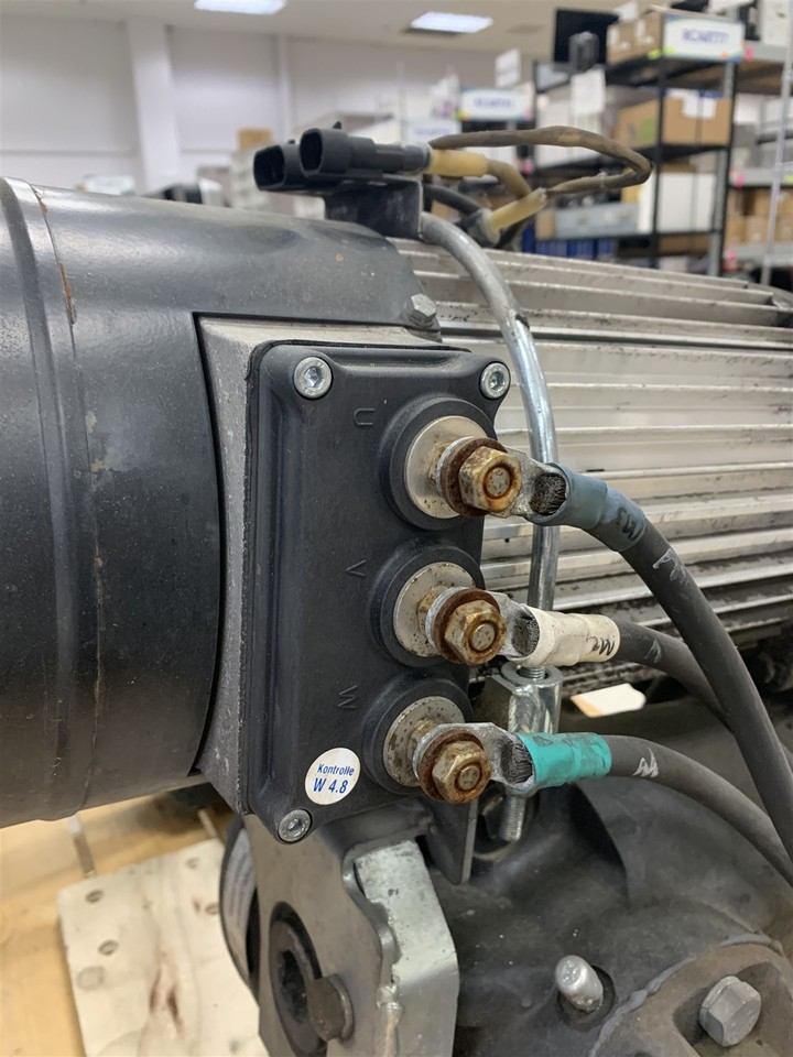 2017 Taylor Dunn B5-540-48XL Bigfoot XL Motor w/ Axle & Springs *Read ...