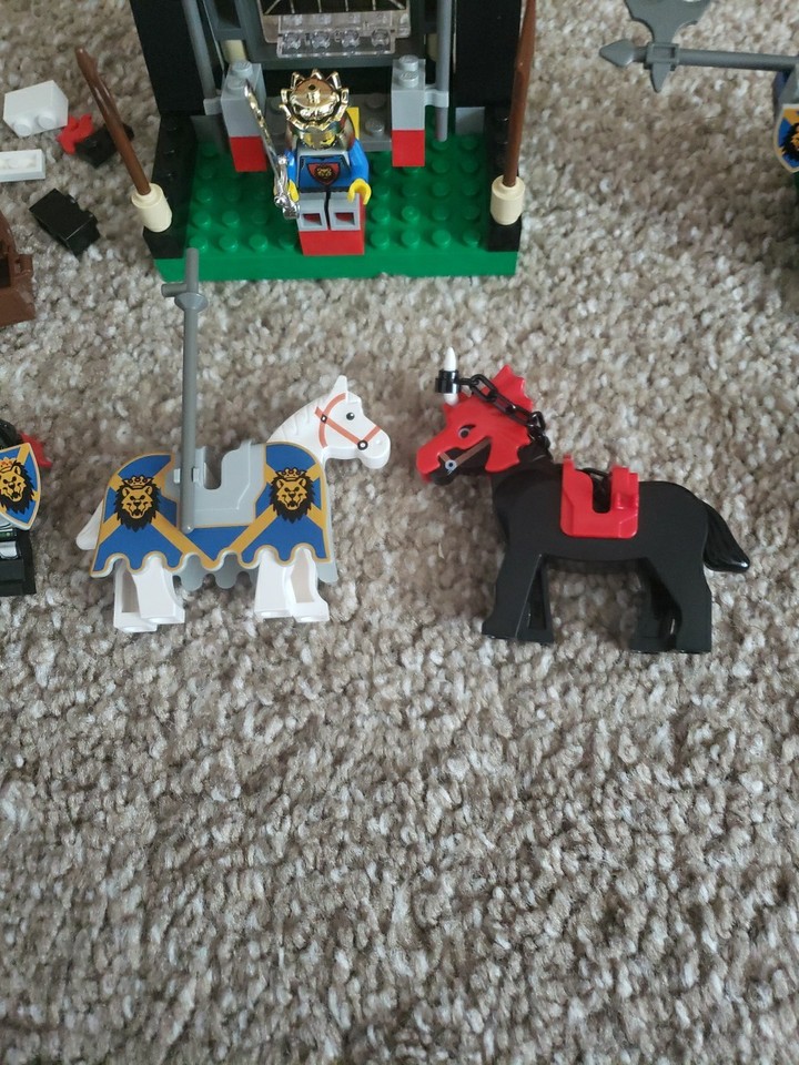 LEGO Castle 6095 Royal Joust 100% Complete With Box And Manual ...