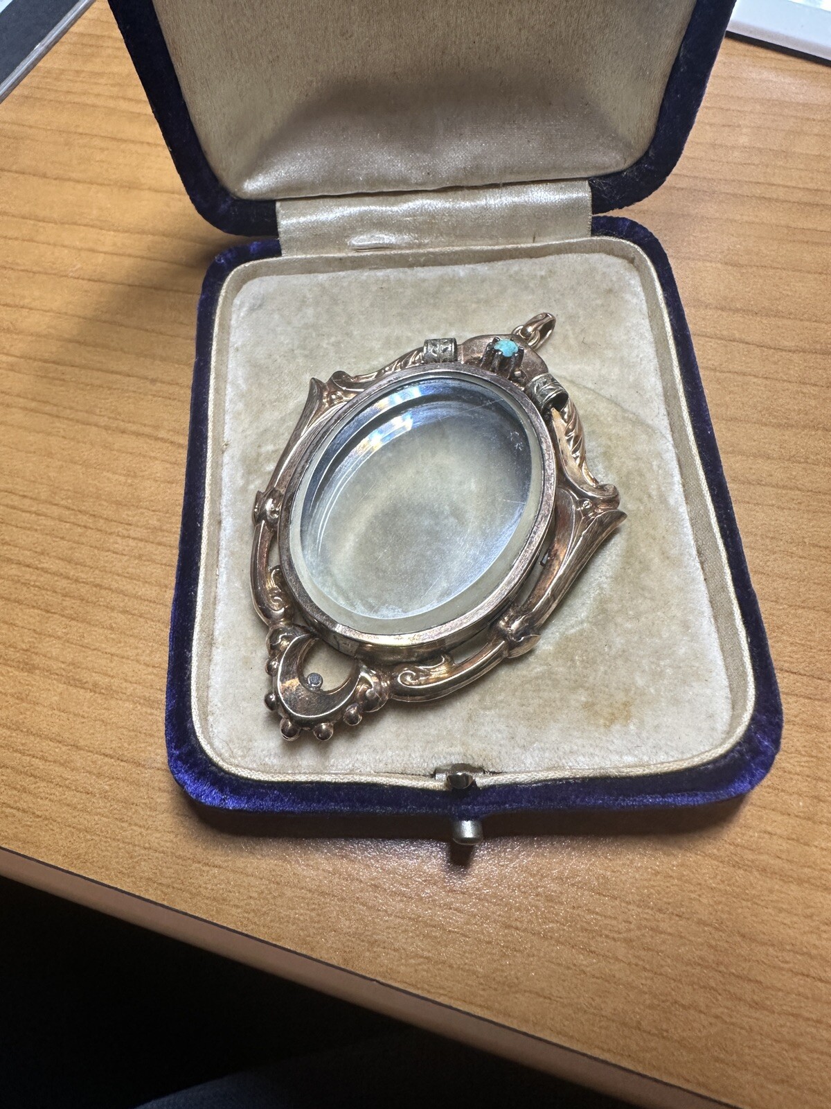 Antique Victorian 10k Gold Glass Locket - Gem
