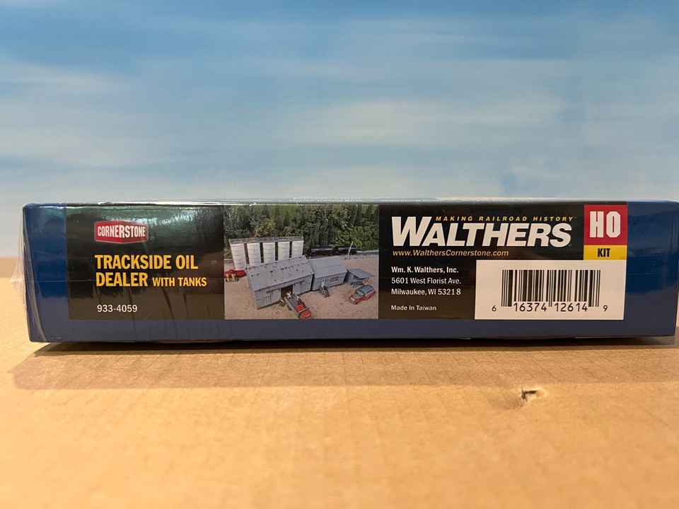 Walthers Trackside Oil Dealer Kit #933-4059 HO scale | eBay