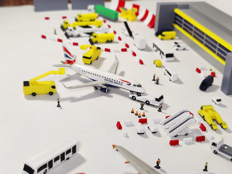 40x Orange AIRPORT GROUND CREW/People Aircraft GSE Models 1:400 Scale ...