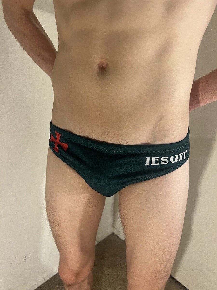 High School Speedo Mercury Swimmers Compete At Speedo Sectionals