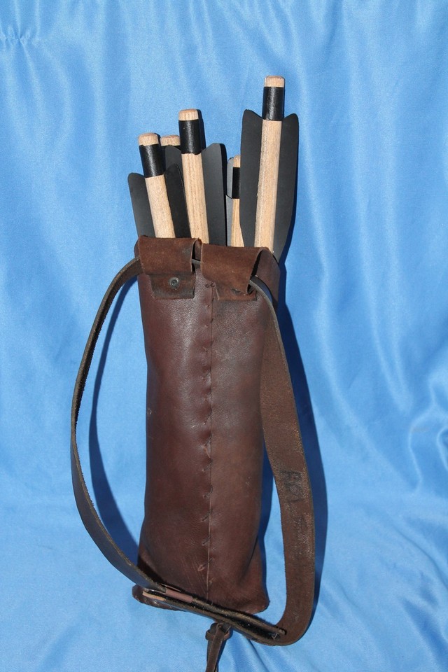 Mirror Mirror Ronald Lee Clark Screen Used Quiver and Arrows Movie Prop ...