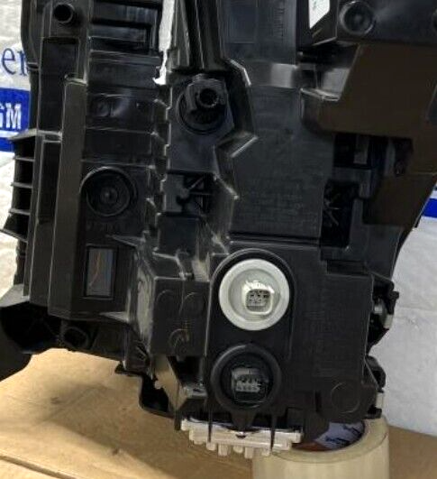 2020-23 GMC SIERRA HD 2500/3500 OEM PASSENGER SIDE HEADLAMP -86788464/ ...