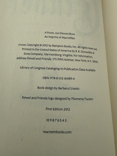 Cinder Book 1 Lunar Chronicles by Marissa Meyer Hardcover 1st Ed 2nd ...