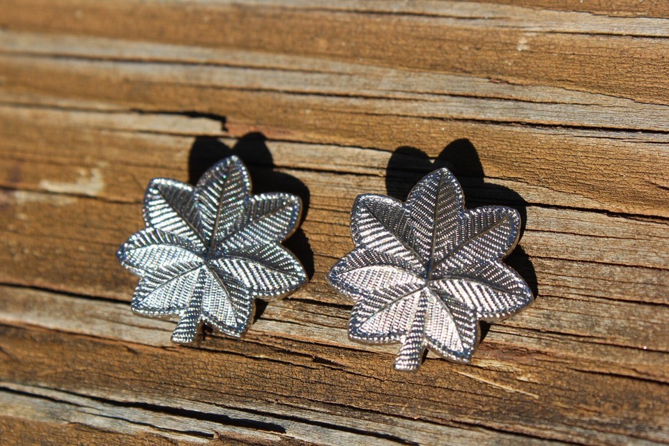 Vintage 1960s Sterling Silver US Lieutenant Colonel Rank Insignia Pins ...