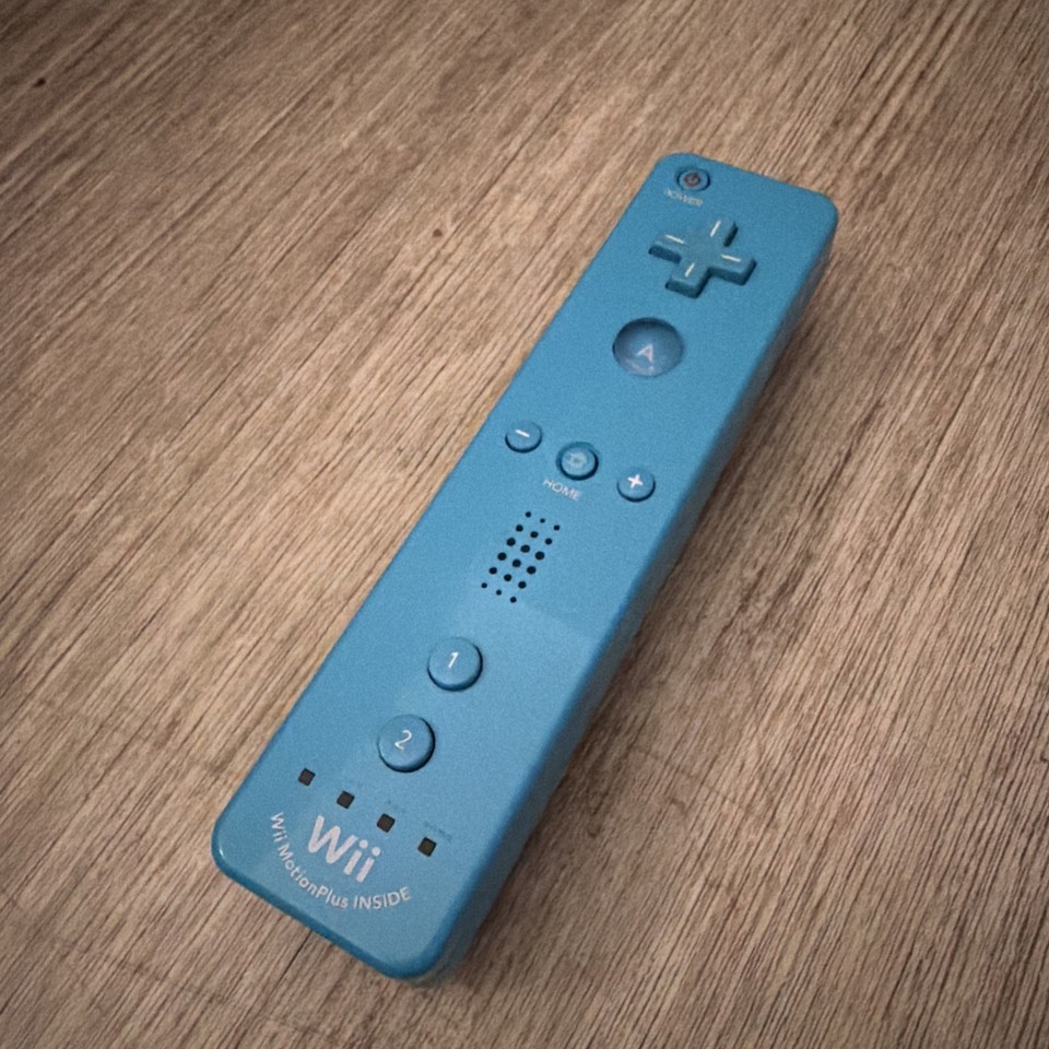 Lot of 4 OEM Nintendo Wii Motion Plus Inside Wii Remote Controllers ...