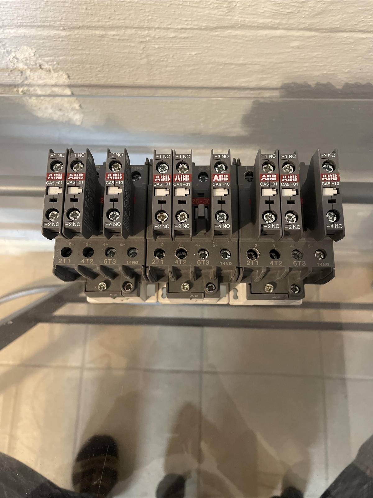 LOT OF 3 ABB CA5 Auxiliary Contact Block A600 Q300 A1+ -A2 24V DC R84 ...