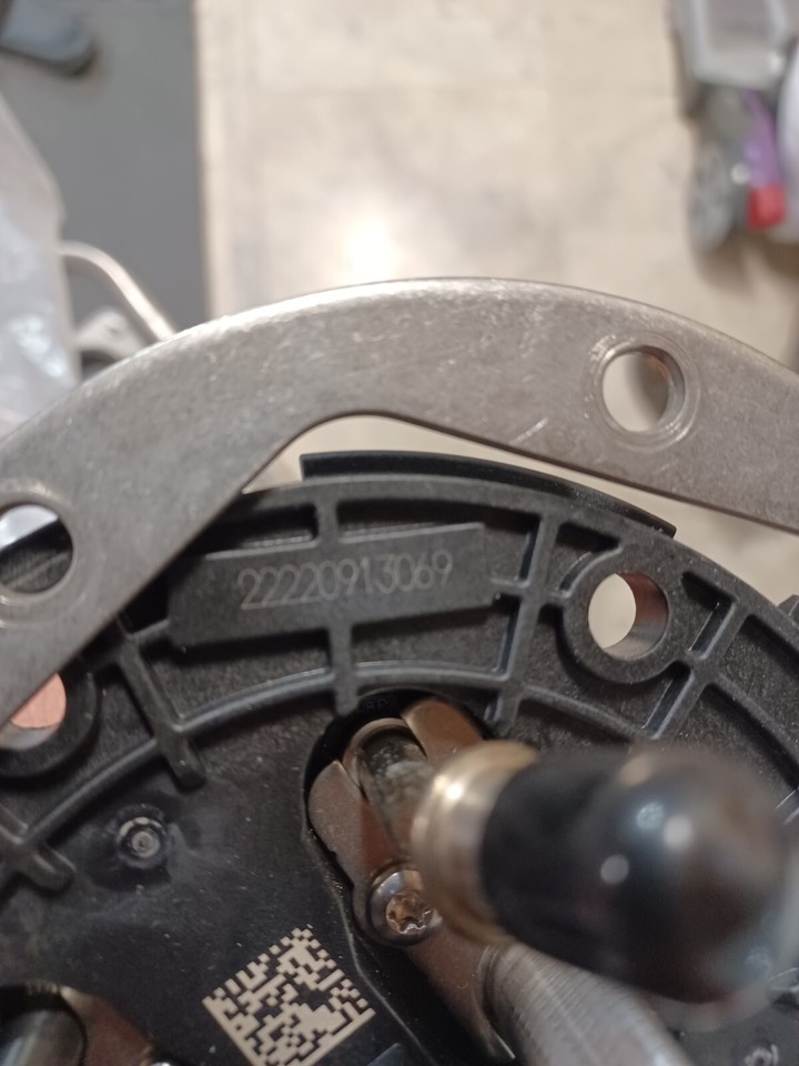 Def Head, Quality Level Sensor Autocar, Freightliner | eBay