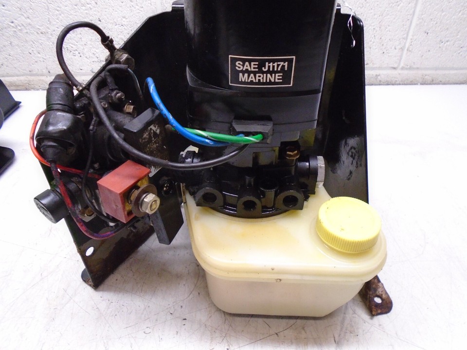 P2 Mercruiser Alpha I One Trim Pump Motor Bracket 865380A25 Lower Unit ...