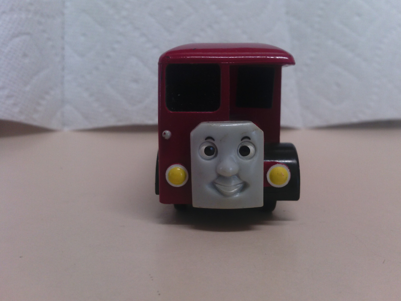 Bachmann Trains Thomas and Friends Bertie Bus 2002 42442 HO/OO #2 | eBay