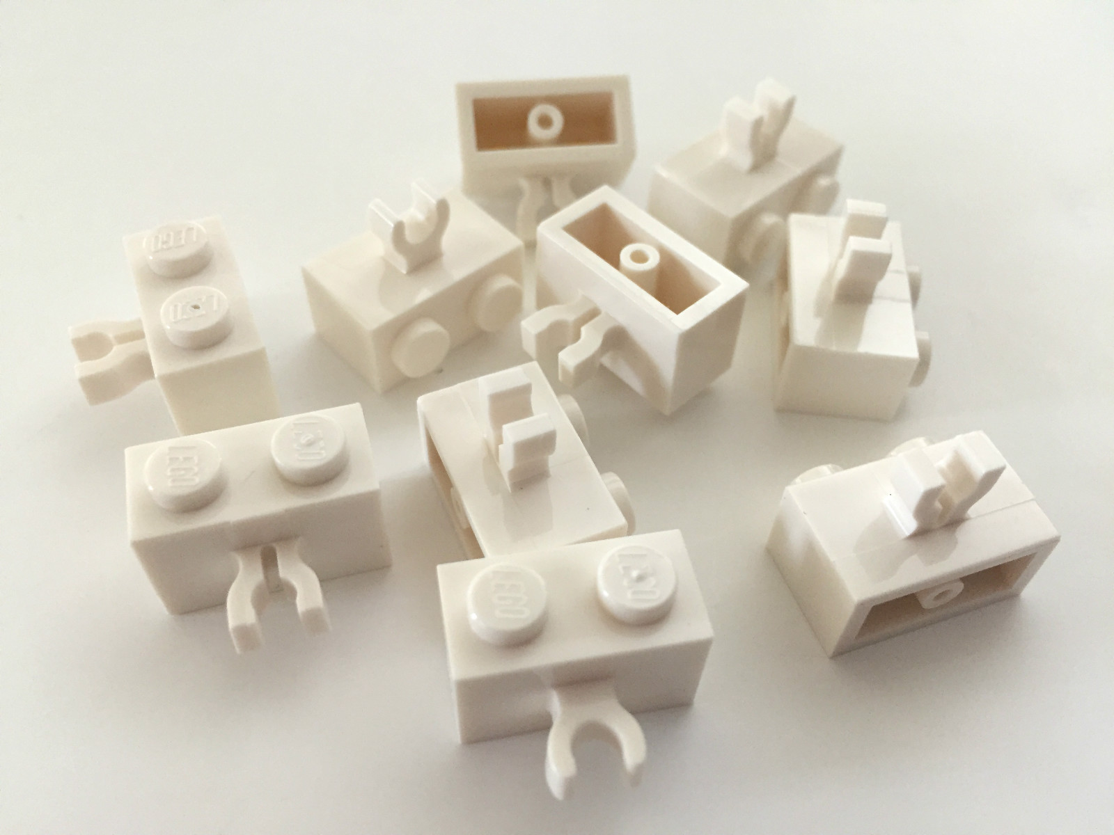 *NEW* 50 Pieces Lego BRICK MODIFIED 1X2 WHITE with VERTICAL CLIP 30237 ...