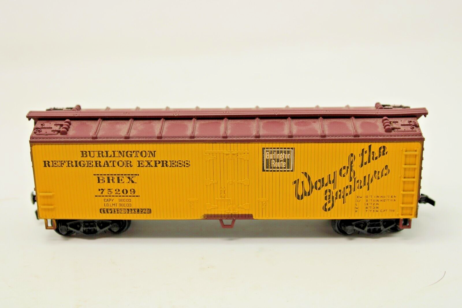 TM Train Miniature HO Scale BURLINGTON REFRIGERATOR EXPRESS BREX 40 ...