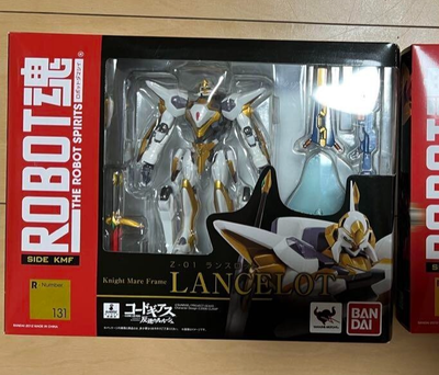 Code Geass Lancelot Types MC 1/35 Code Geass Lancelot – R4LUS