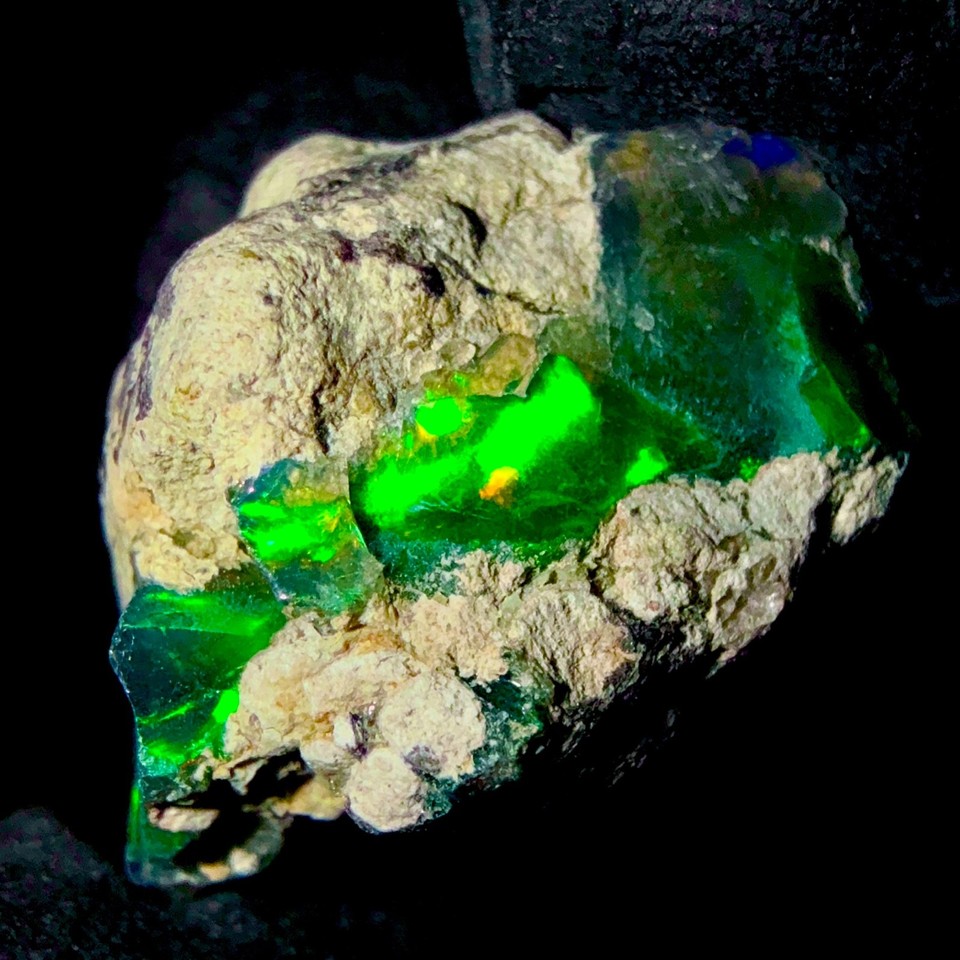 Opal rough, Natural Ethiopian opal raw, Black Fire opal gemstone 10.5Ct ...