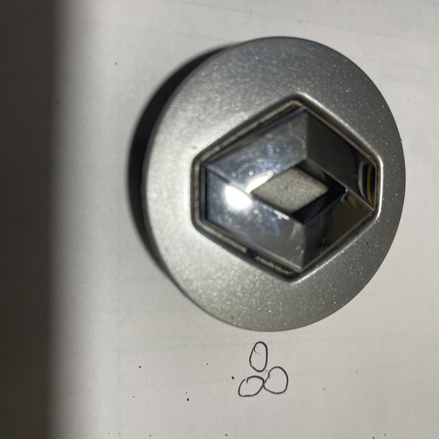 2x Renault Alloy Wheel Centre Cap 8200043899 for sale online | eBay