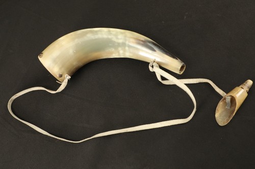 Curved Horn Powder Horns 9" and With Carry Strap | eBay