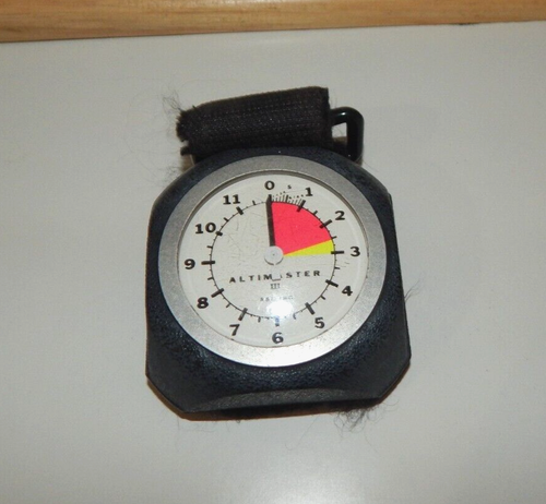 SSE Inc Altimaster III Alti-2 Skydiving Altimeter Glow Face Untested | eBay