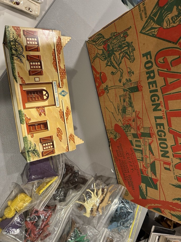 Vintage Marx Captain Gallant Playset w/ Box, Figures, Buildings ...