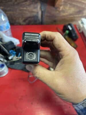VOLVO ENGINE BRAKE ROCKER SWITCH 20470633 W/ CONNECTOR | eBay