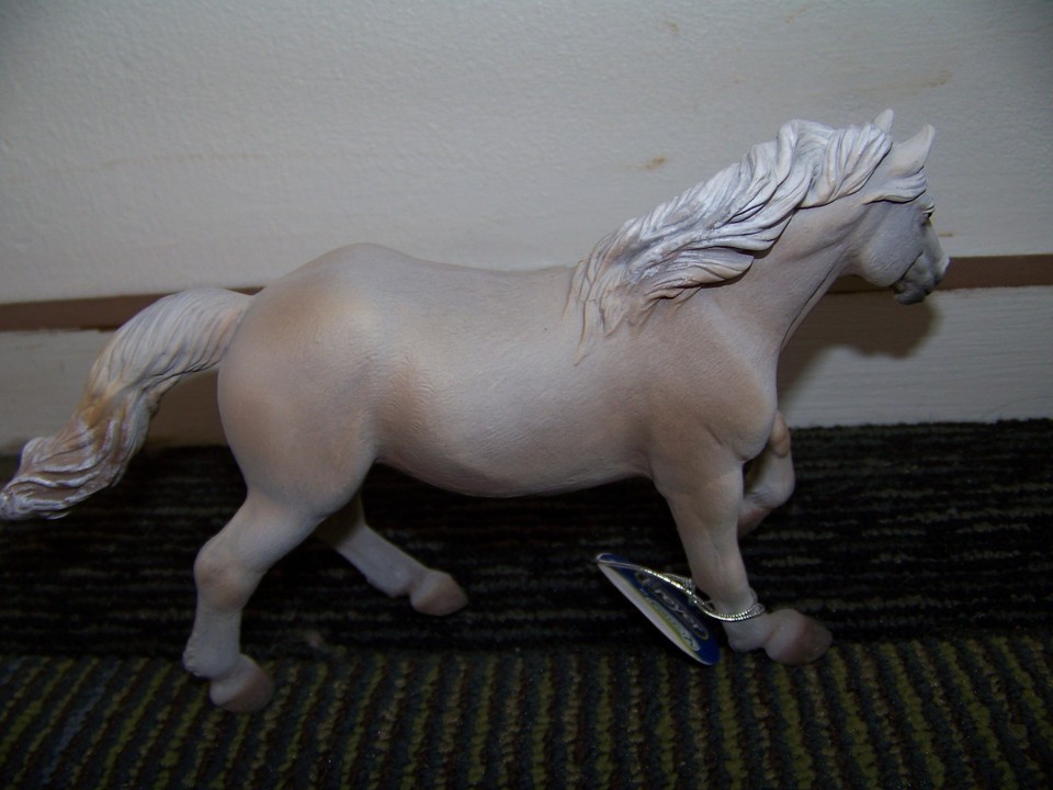 Collecta American Cream stallion | eBay
