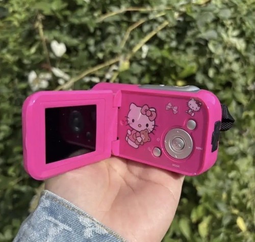 Hello Kitty Digital Video Camera 128G's Data | eBay